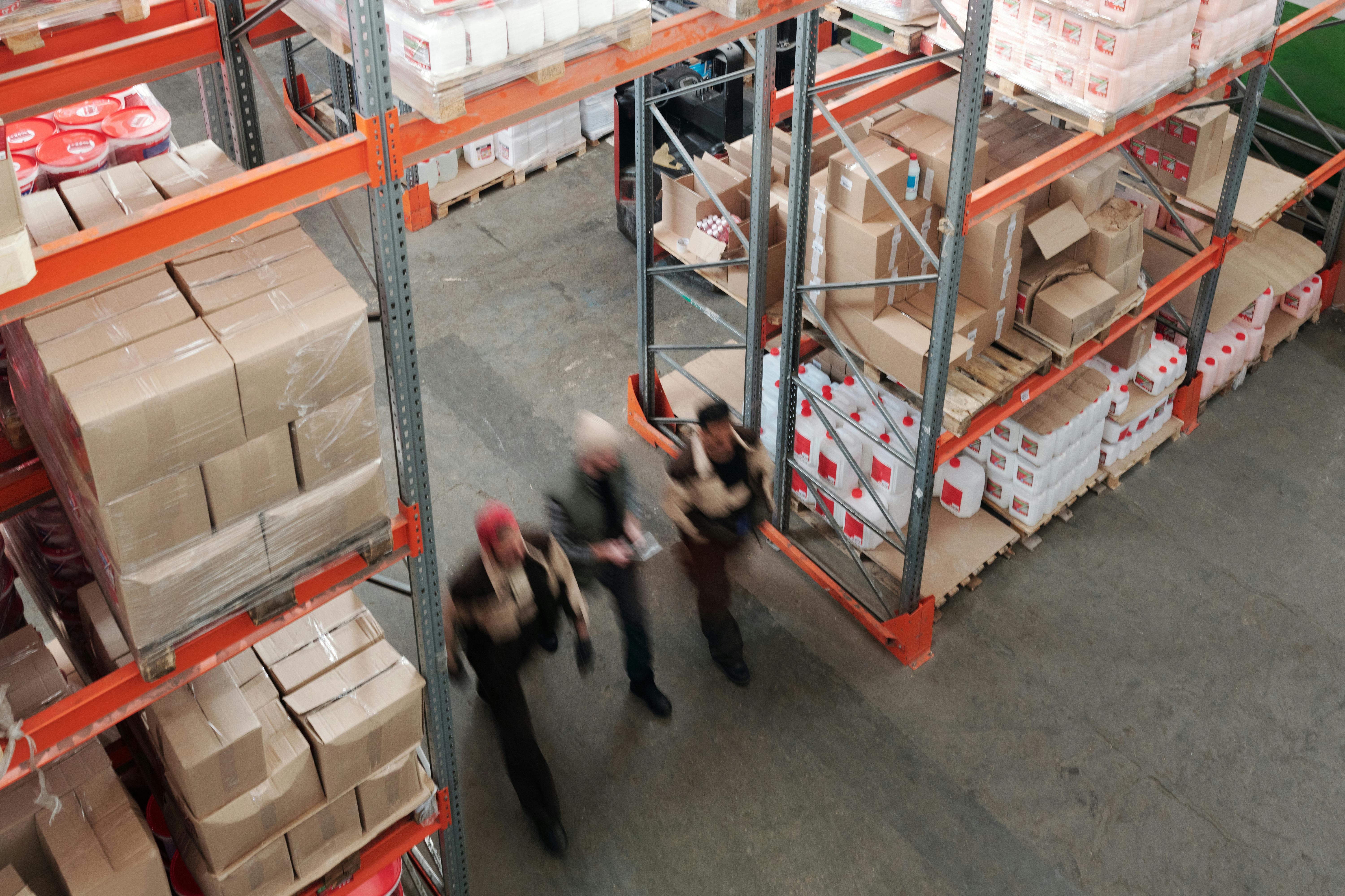 Comparative Guide: Metal vs. Wood Racks for Storeroom Storage – PG ...